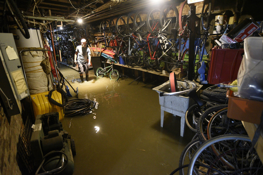 A surging river threatens Vermont’s capital as crews rescue more than ...